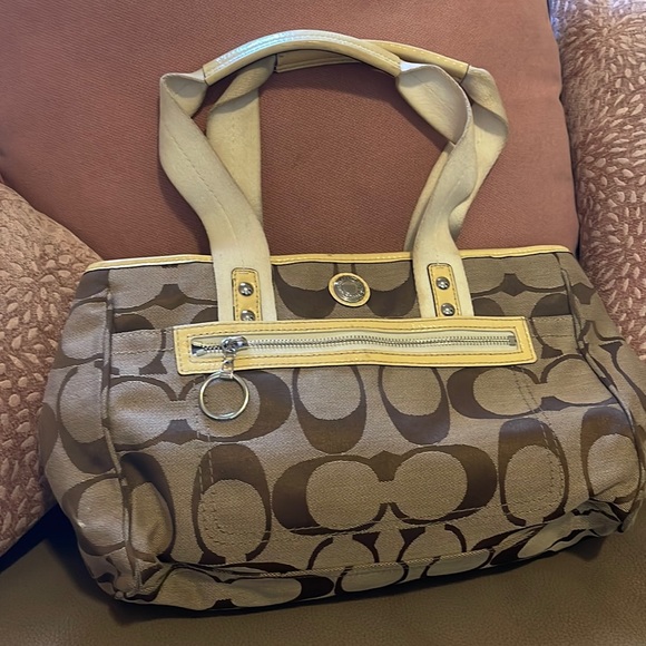 Coach | Bags | Coach Daisy Khaki Brown White Yellow Signature Canvas ...